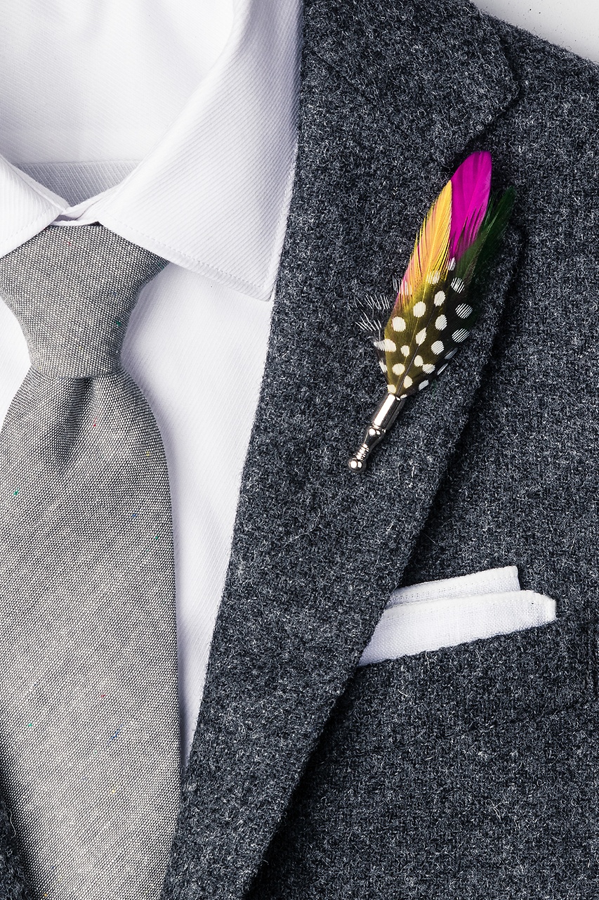 Fuchsia Feathers Feather Lapel Pin | Ties.com