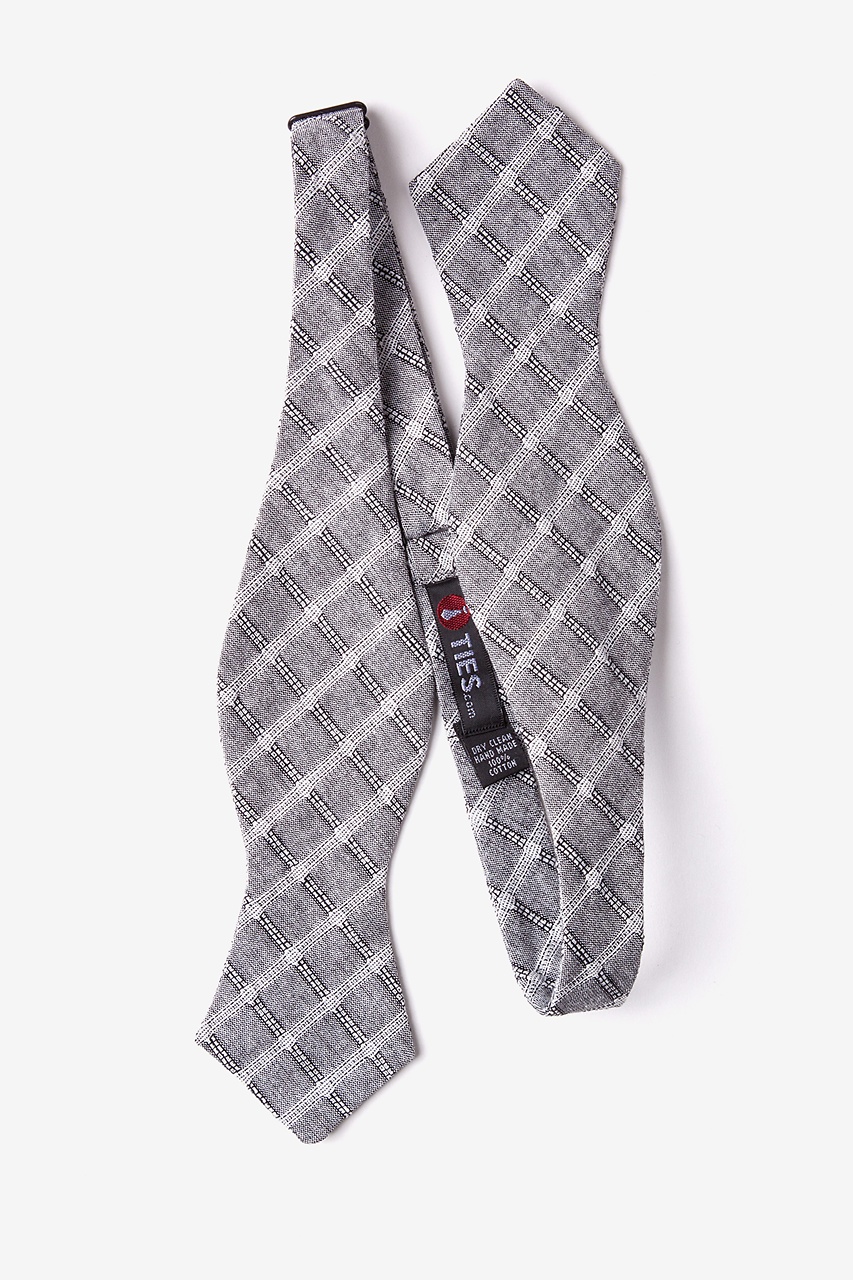 Navy Blue Cotton Yakima Diamond Tip Bow Tie | Ties.com